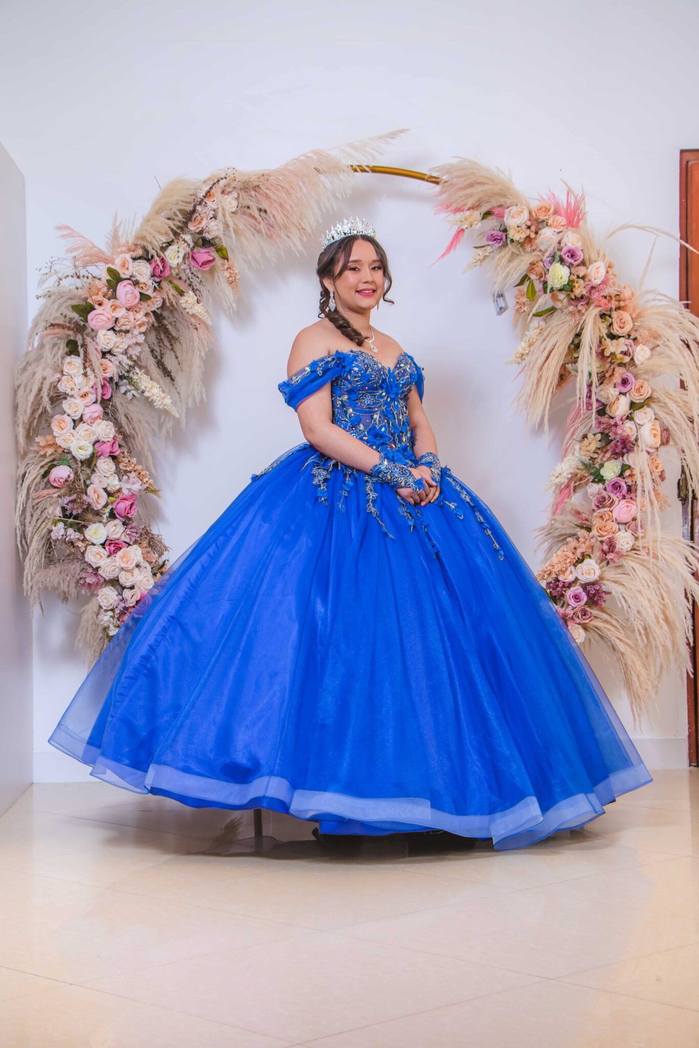 Vestido de 15 años color azulino con mangas caidas - Mechita Collection