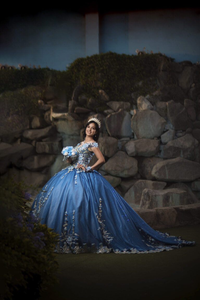 Vestido de 15 años color azul acero en dos piezas - Mechita Collection